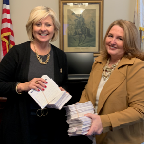 YOUR NOTES TO THE PRESIDENT ARE ON THE WAY TO THE WHITE HOUSE ...