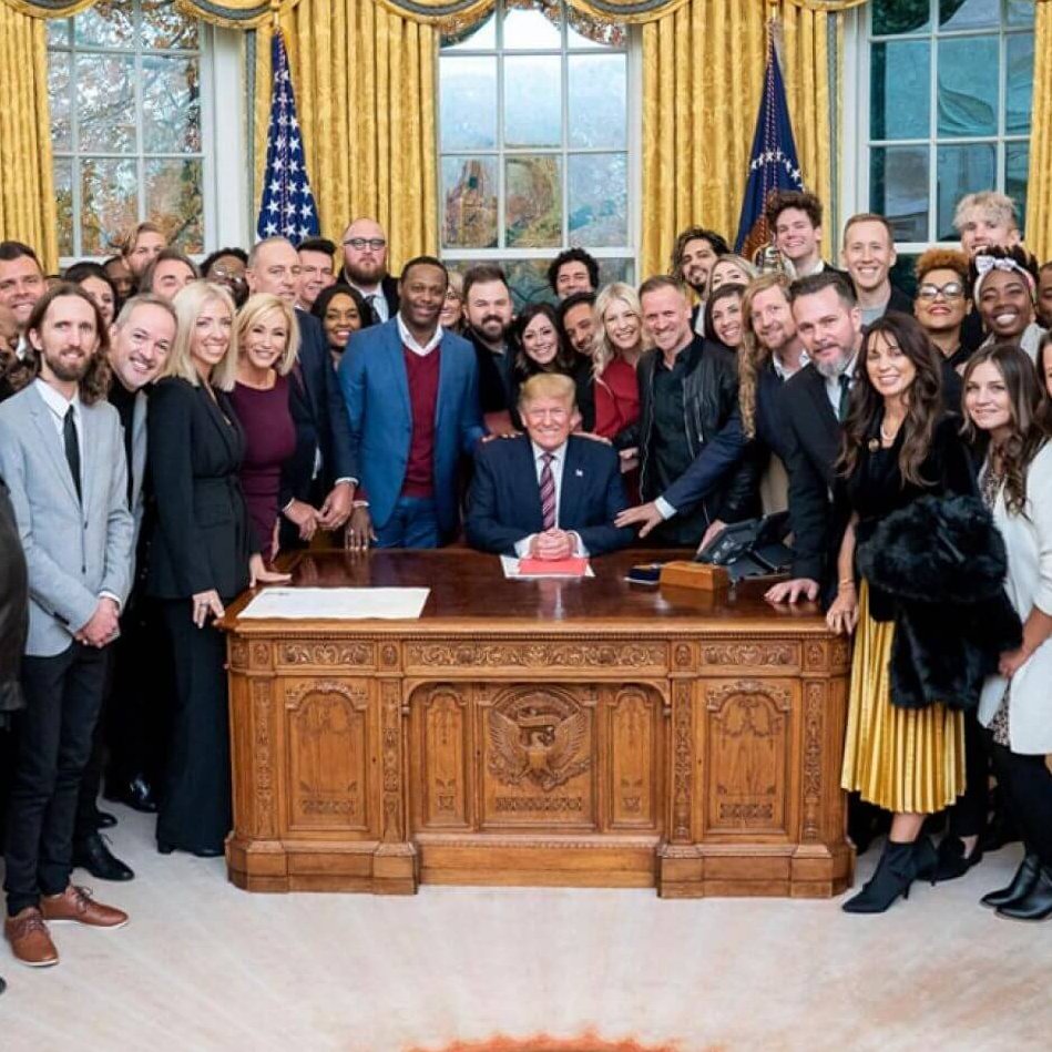 PRES TRUMP TELLS WORSHIP LEADERS HE NEEDS PRAYER NOW MORE THAN EVER ...