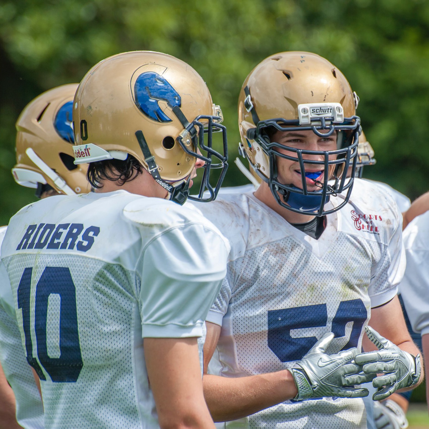 HS FOOTBALL TEAM STANDS UP TO SCHOOL BOARD FOR PRAYER - Intercessors ...