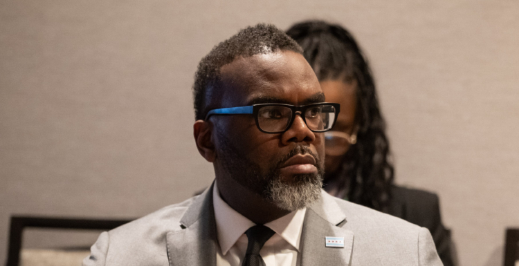 Chicago Mayor Orders Police to Arrest ICE Officers - Intercessors for ...